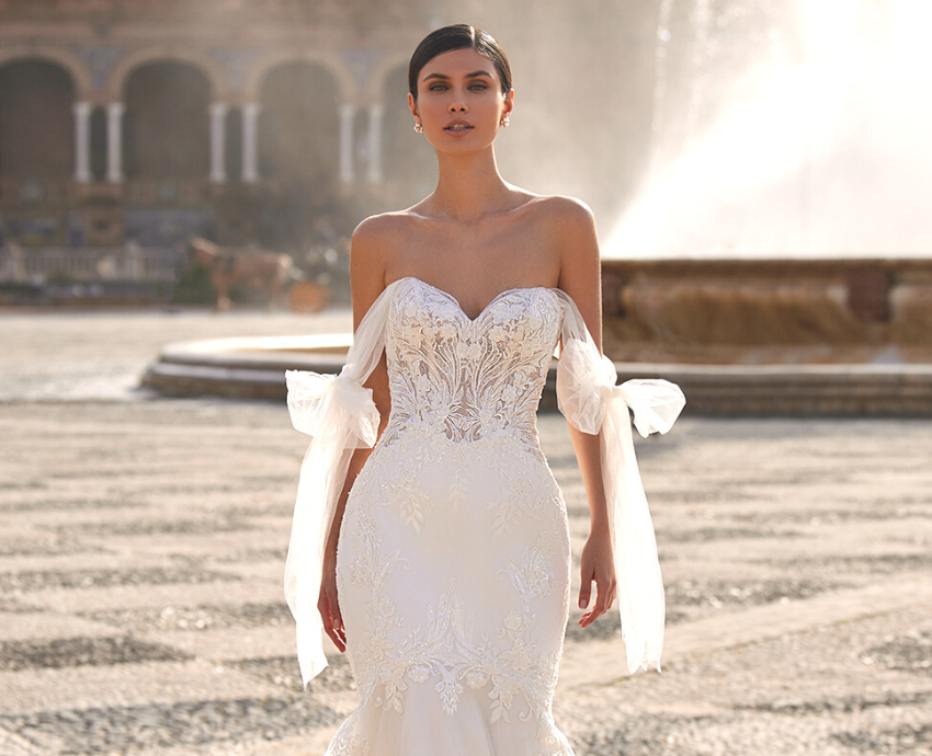 BWH 2023: Moonlight Bridal & Val Stefani - Collections - Bridal Buyer